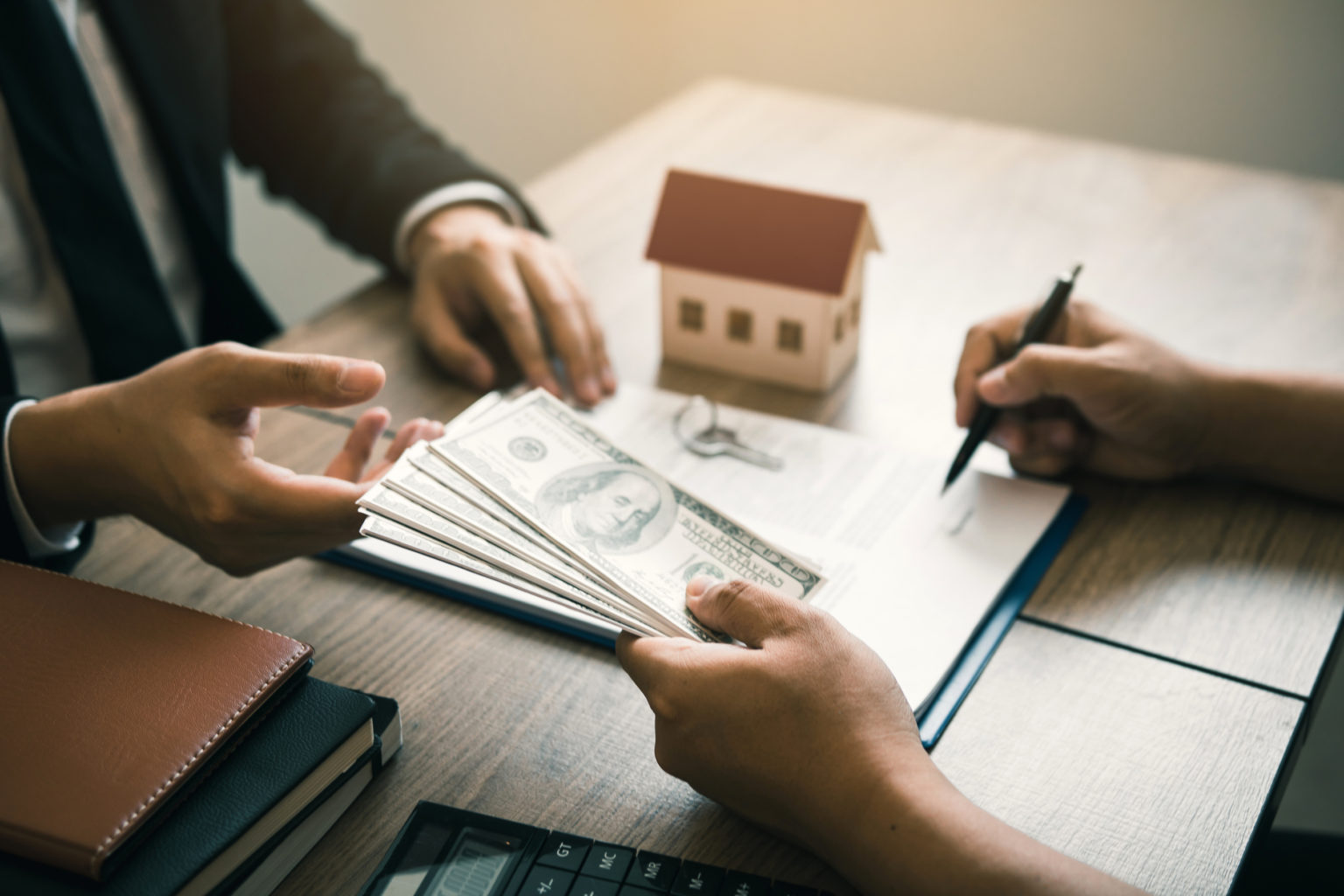 Why You Should Consider Selling to Home Investors